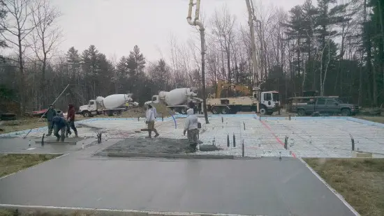 Concrete Slab Calculator - Free calculator to figure concrete yardage.