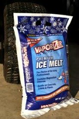 Concrete Deicers - Does De-icing Salts Harm Concrete? The Truth!