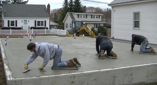How To Finish Concrete Smooth By Using A Steel Trowel - Tips & Tricks